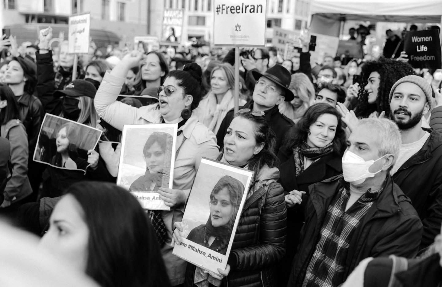 "JIN - JIYAN - AZADÎ!": 11 political appeals by HÁWAR.help to support ...