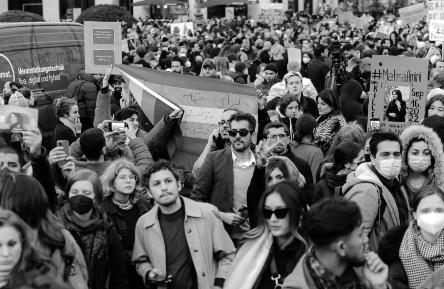 "JIN - JIYAN - AZADÎ!": 11 political appeals by HÁWAR.help to support ...
